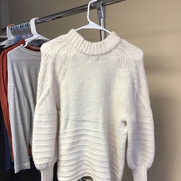 Universal Thread | Sweaters | Universal Thread Sweater | Poshmark